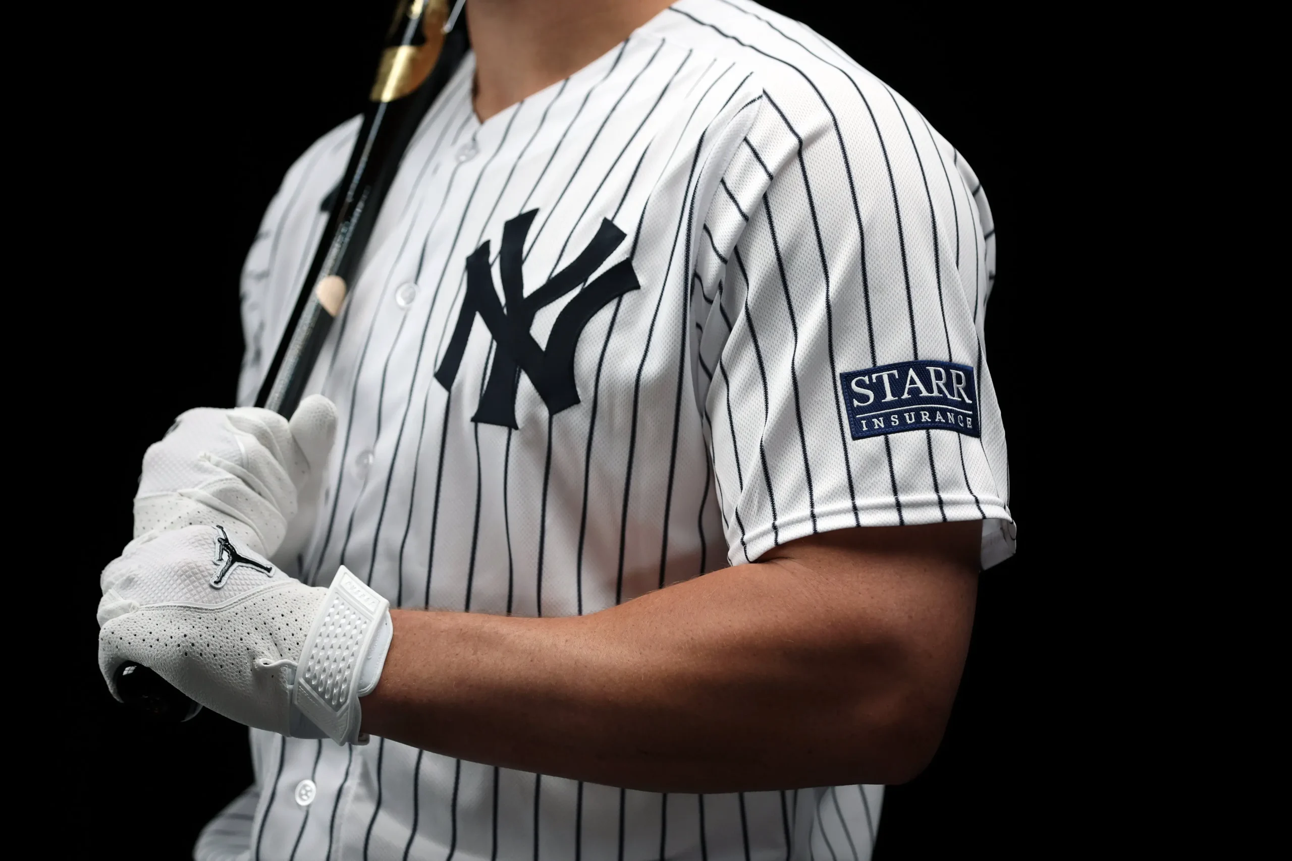 Baseball : Starr Insurance, premier sponsor maillot de New York Yankees - Sport Business